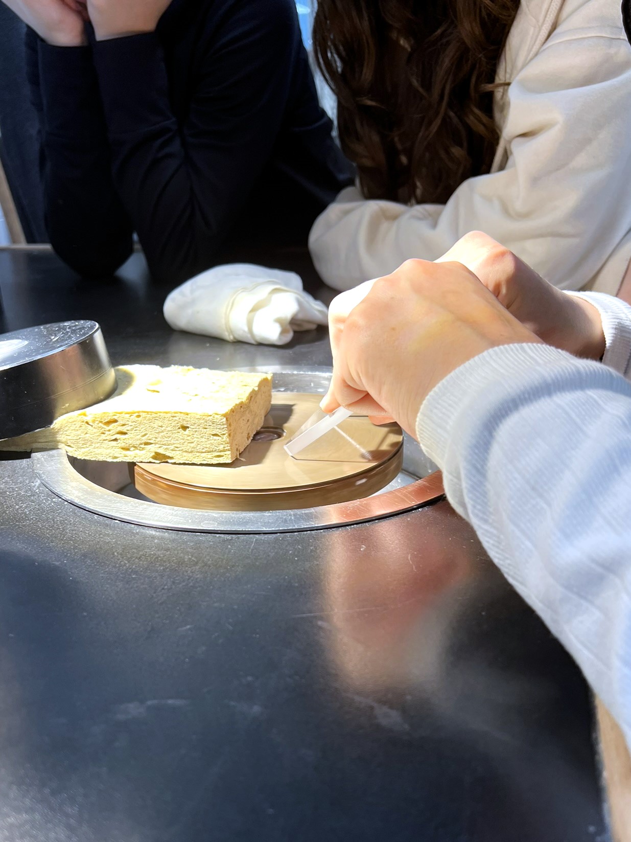 Science days with the Gera secondary school – POG Präzisionsoptik Gera GmbH